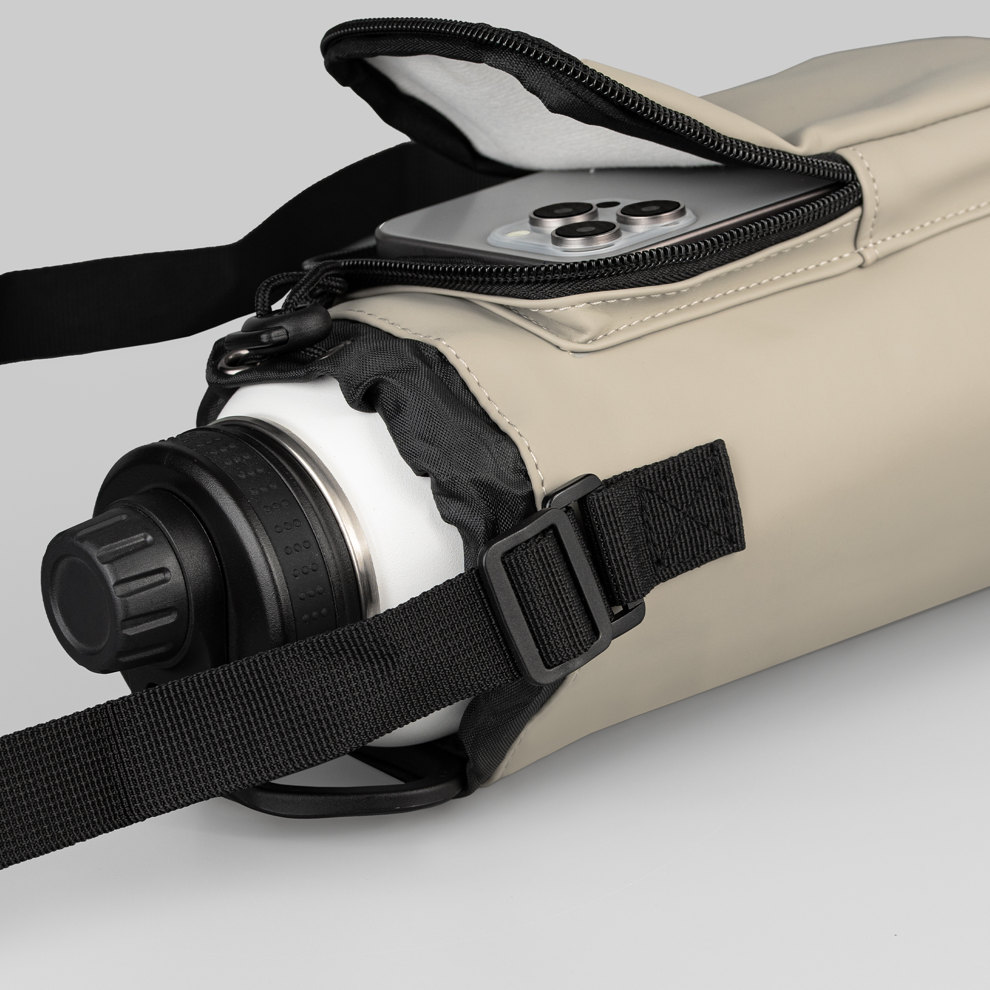 Malmö Recycled PU Zipper Pocket Bottle Bag - 60 oz - Heat Transfer